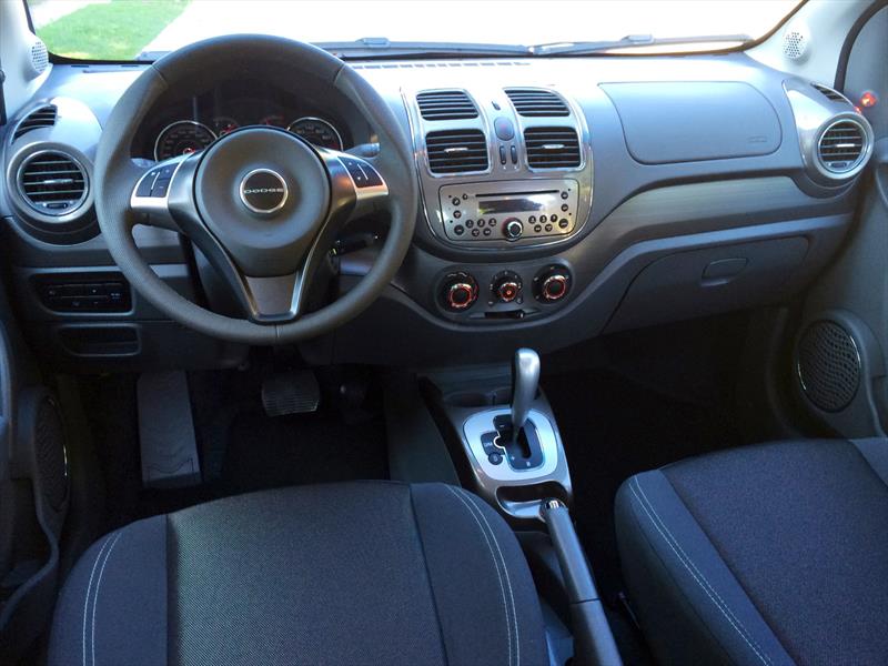 Dodge Vision 2015 llega a México en $198,900 pesos