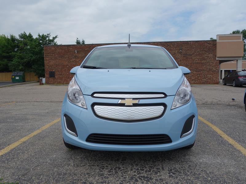 Chevrolet Spark eléctrico 2015 llega a México en $499,900 pesos