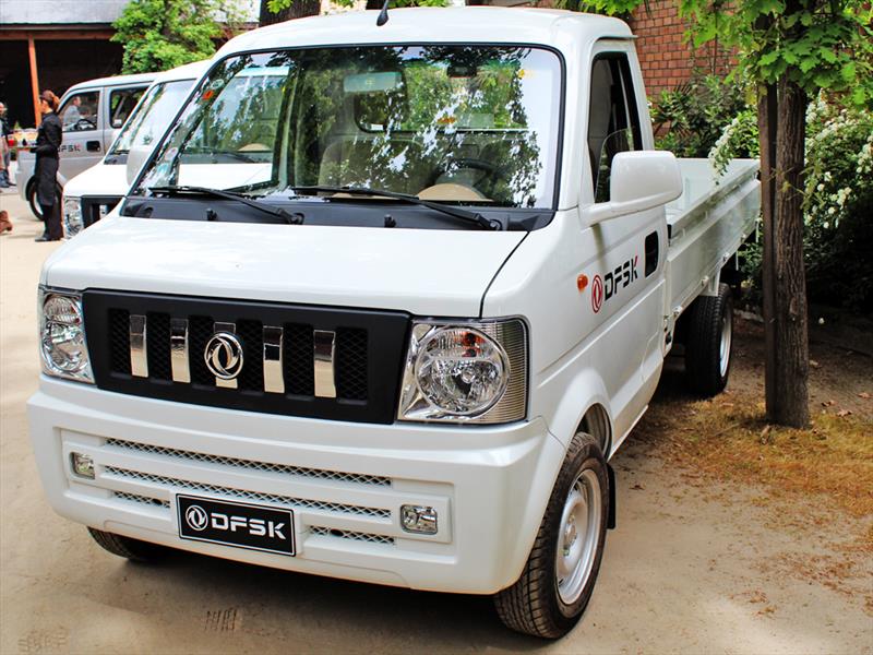 DFSK Serie V inicia venta en Chile: Versiones cabina simple y cabina doble