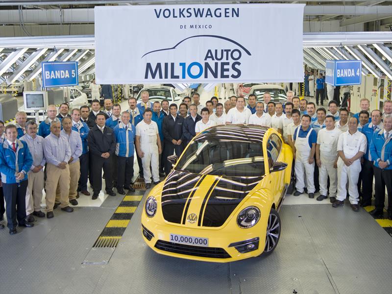 Volkswagen celebra 50 años en México