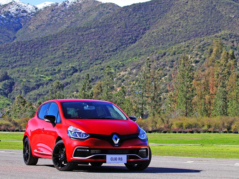 Renault Clio RS 2015: Estreno oficial en Chile. Bestia deportiva en ...