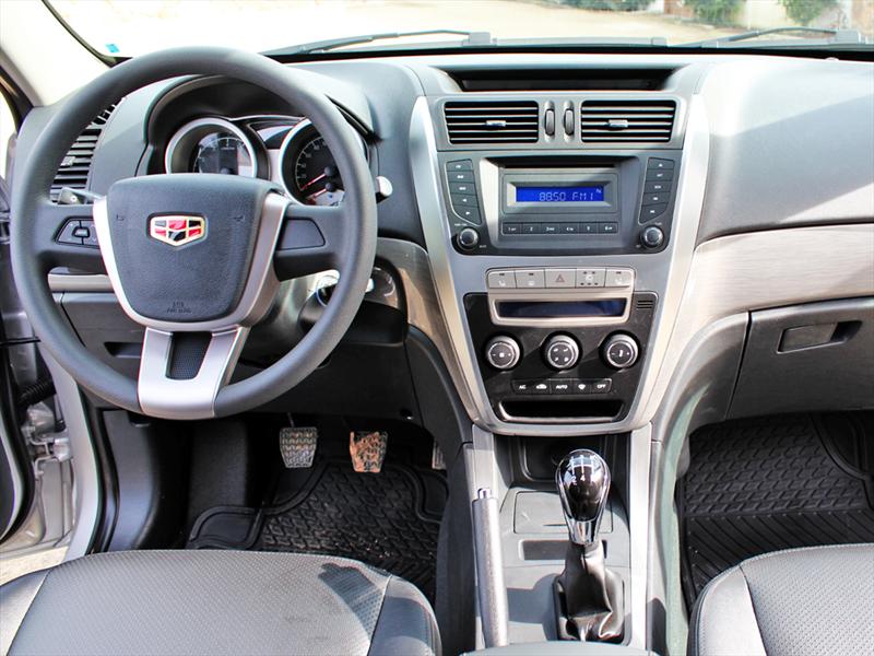 Geely EX7 estrena nueva versión GL NAV