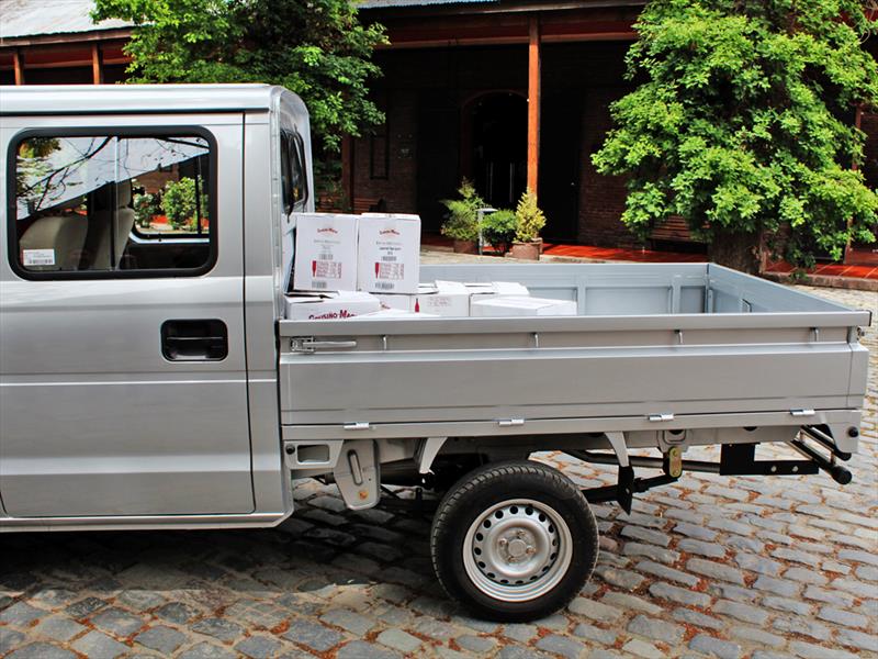 DFSK Serie V inicia venta en Chile: Versiones cabina simple y cabina doble