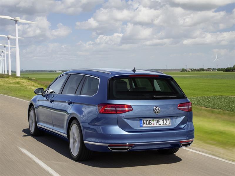Volkswagen Passat GTE 2016 se presenta