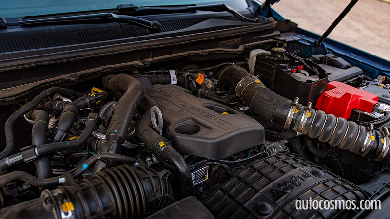 Ford Ranger Raptor - Test Drive - Autocosmos.com