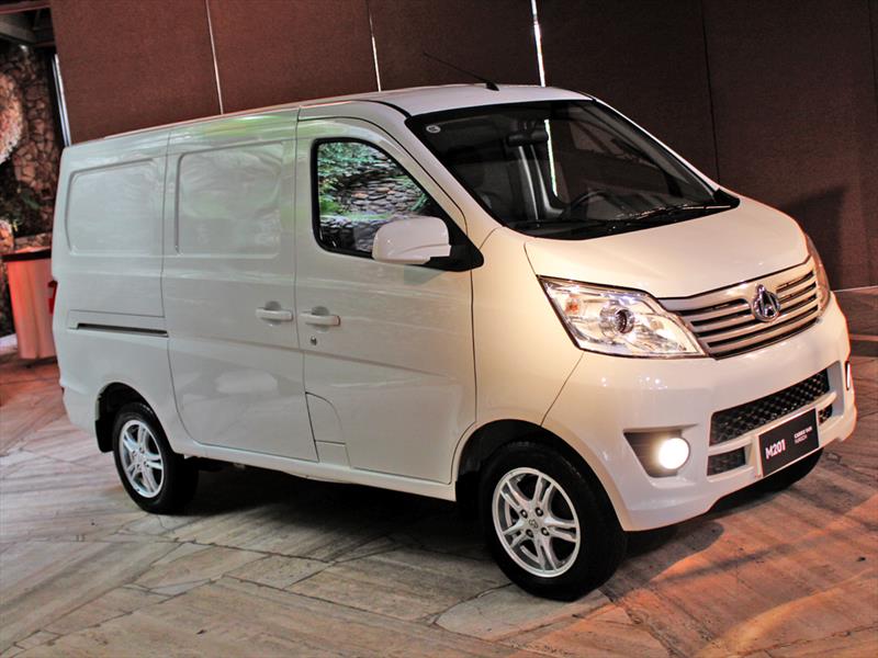 Changan Serie M debuta en Chile con sólidos y potentes argumentos