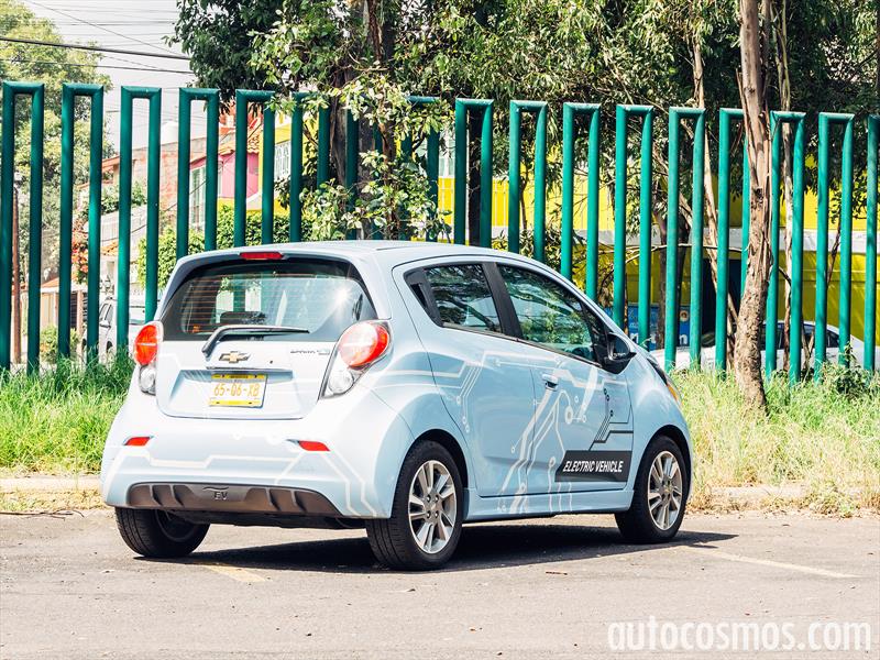 Chevrolet Spark eléctrico 2015 llega a México en $499,900 pesos