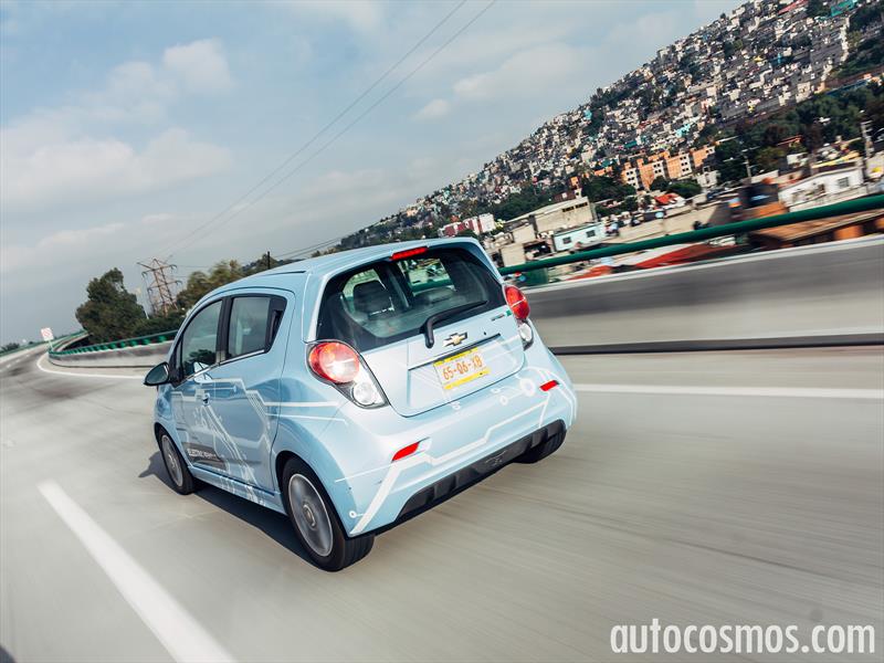 Chevrolet Spark eléctrico 2015 llega a México en $499,900 pesos