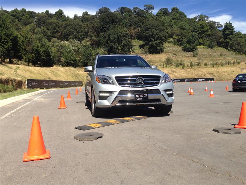 Mercedes-Benz presenta en México el nuevo S 600 Guard 2015