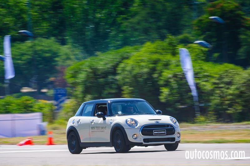 Así se vive el Mini Driving Experience 2016