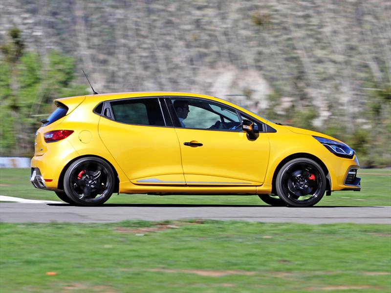 Renault Clio RS 2015: Estreno oficial en Chile. Bestia deportiva en ...