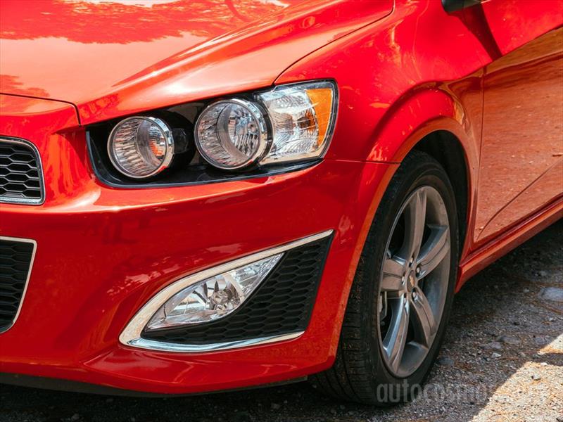 Chevrolet Sonic RS 2014 a prueba