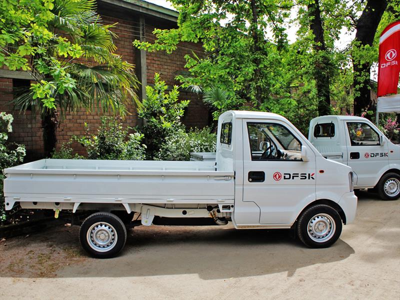 DFSK Serie V inicia venta en Chile: Versiones cabina simple y cabina doble