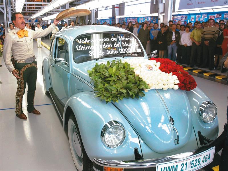 Volkswagen celebra 50 años en México