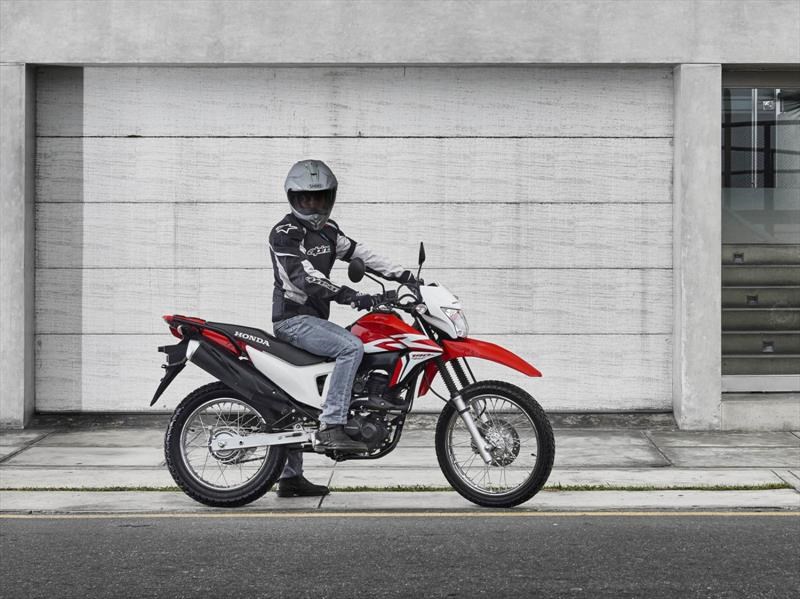 Honda suma y sigue: ahora lanza la XR 190L 2017