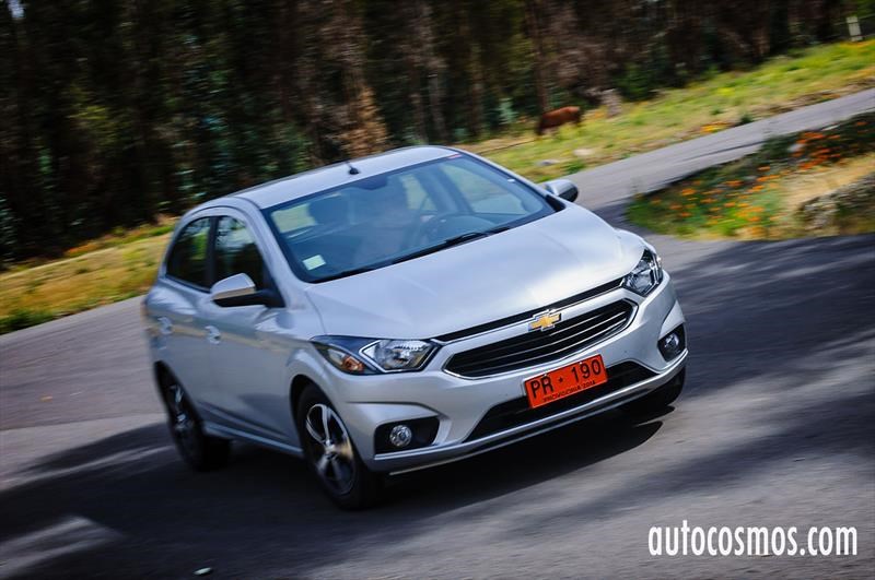 Manejando el Chevrolet Prisma 2017