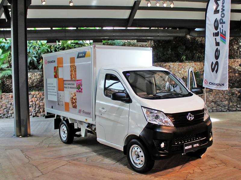 Changan Serie M debuta en Chile con sólidos y potentes argumentos