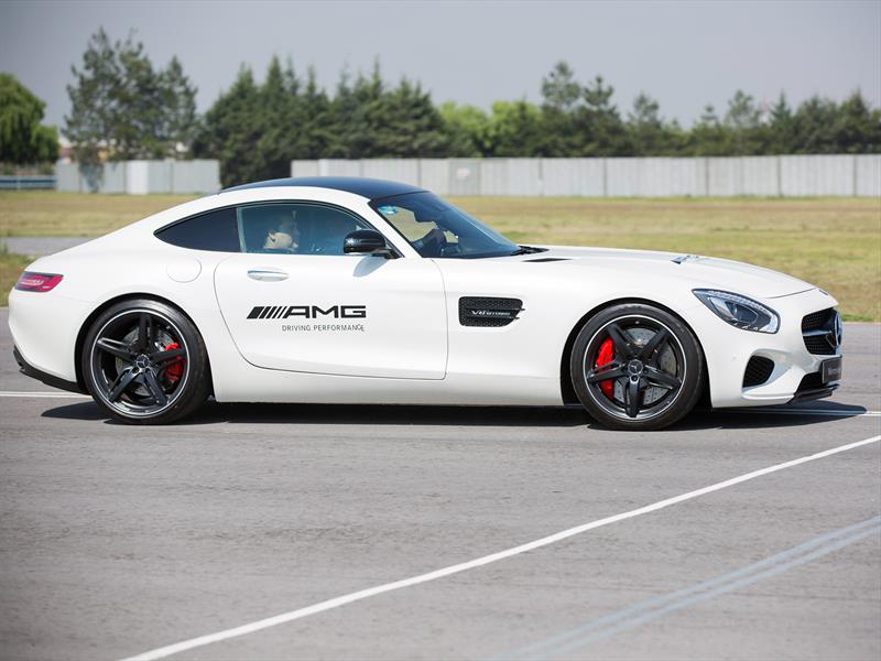 Mercedes-Benz AMG Performance Tour, la experiencia que todos envidian