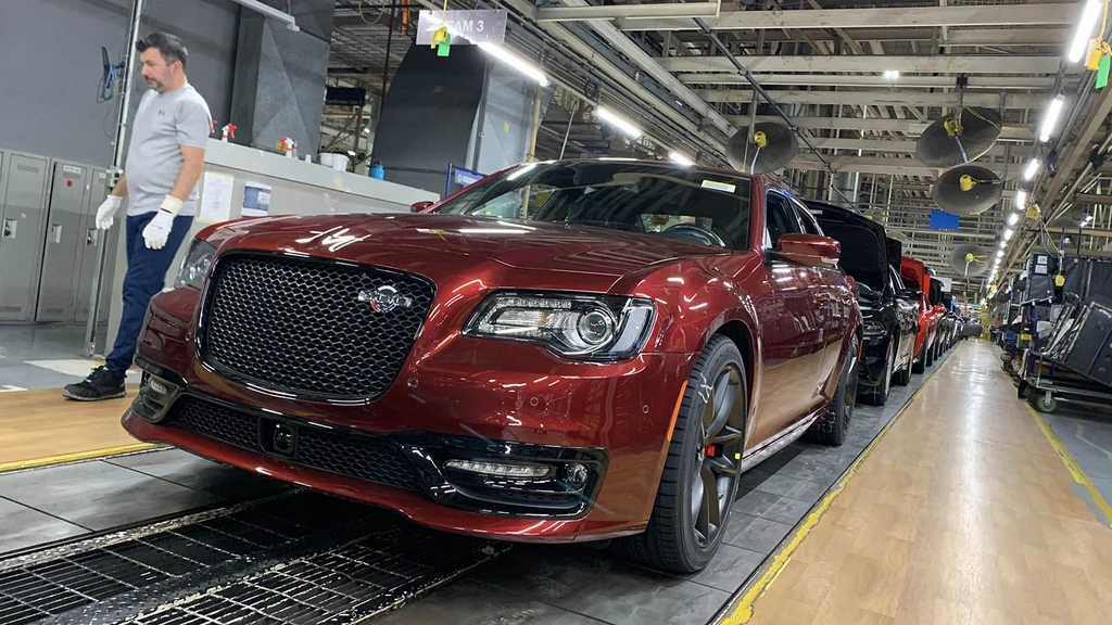 Adiós Chrysler 300C, termina la producción del longevo sedán.