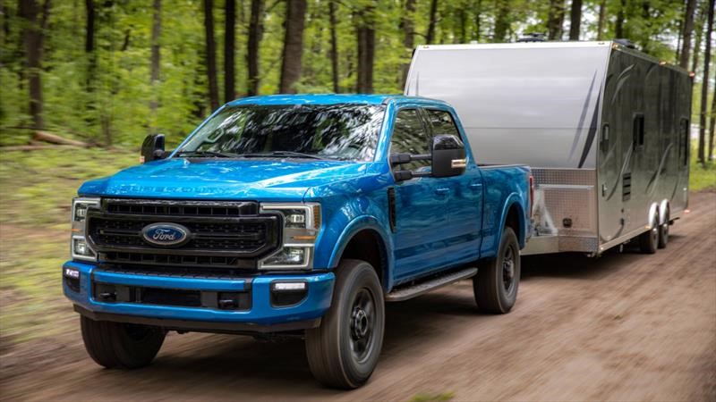 Ford F-Series Super Duty, poderosa pick up con motor V8 de 7.3 litros