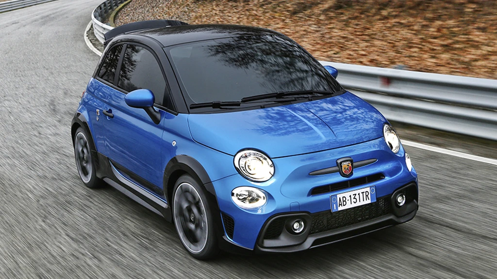 Abarth 696 Tributo 131 Rally, un justo homenaje a la leyenda deportiva ...
