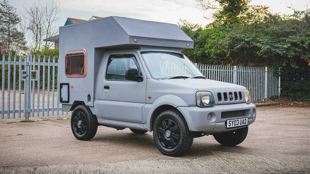 Este Suzuki Jimny, con casa rodante incluida, es perfecto para una ...