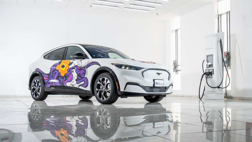 Ford fabricaría dos autos eléctricos más en México