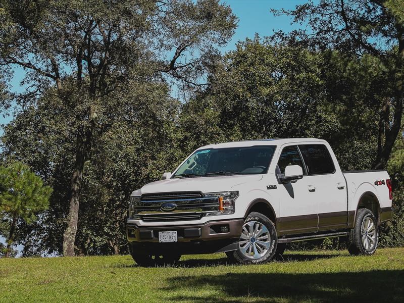 Manejamos la Ford Lobo 2018