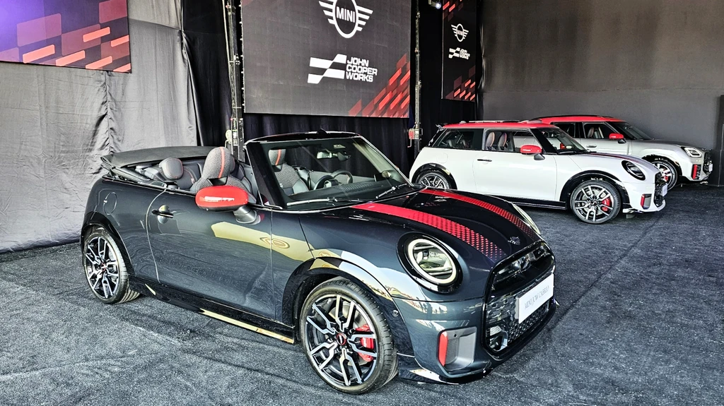 MINI JCW Cabrio en Chile: deportivo y emocional