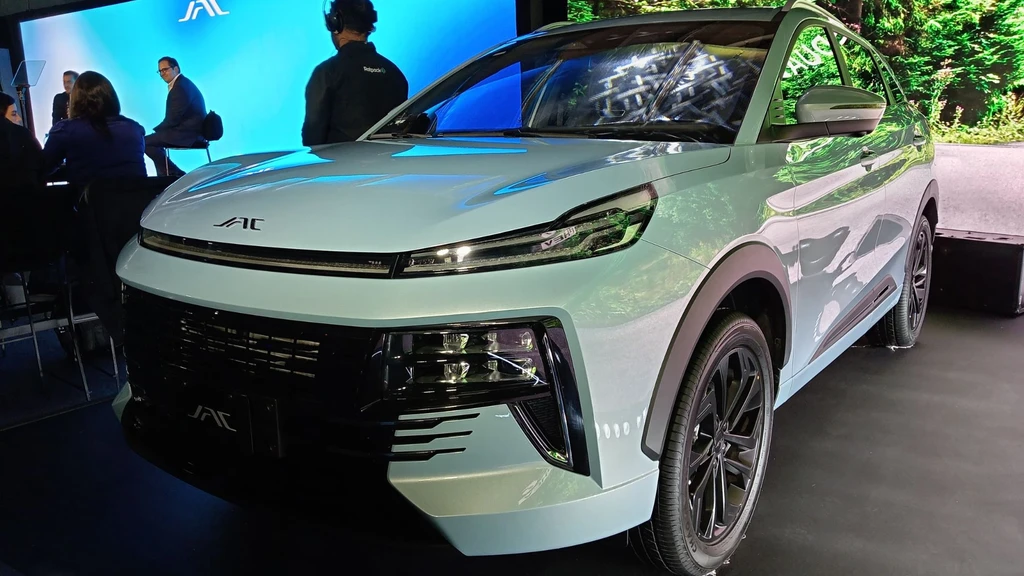 JAC 6 PHEV 2026 llega a México, conoce el precio de esta nueva SUV híbrida