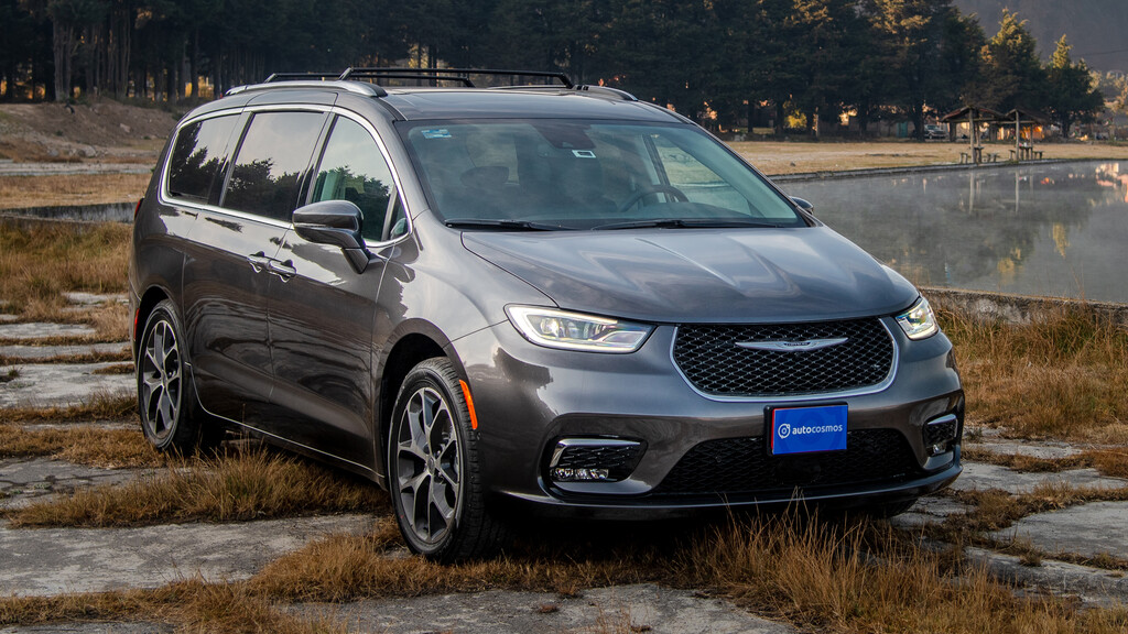 Chrysler Pacifica 2021 a prueba, recibe un facelift y mejor tecnología ...