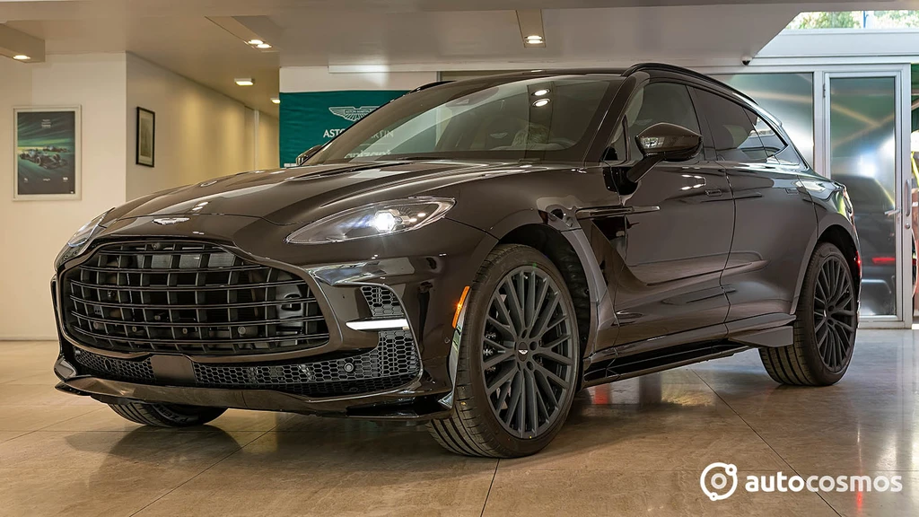 Aston Martin DBX 707, uno de los SUV más rápidos del mundo ya está en Chile