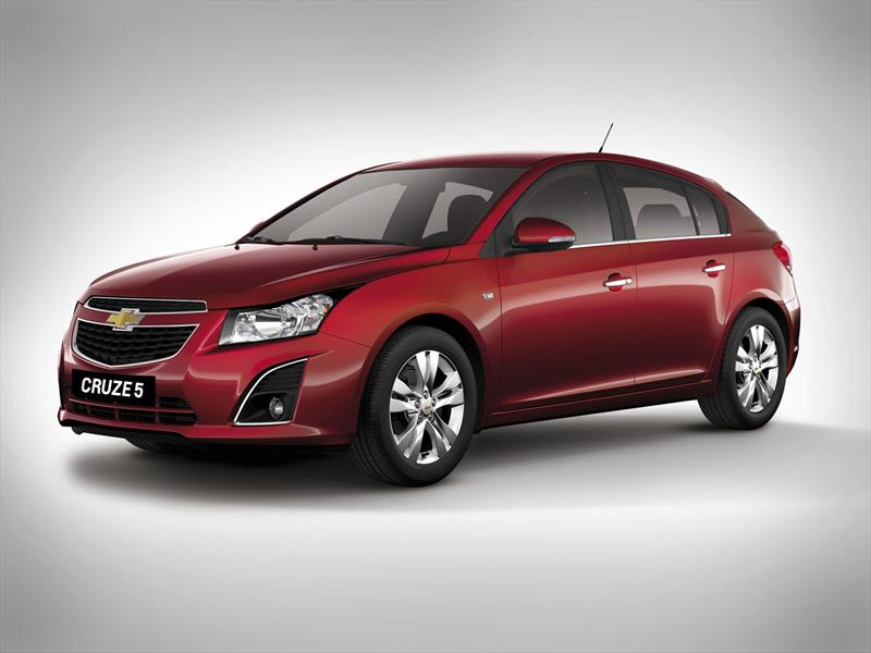 Chevrolet Cruze presenta novedades