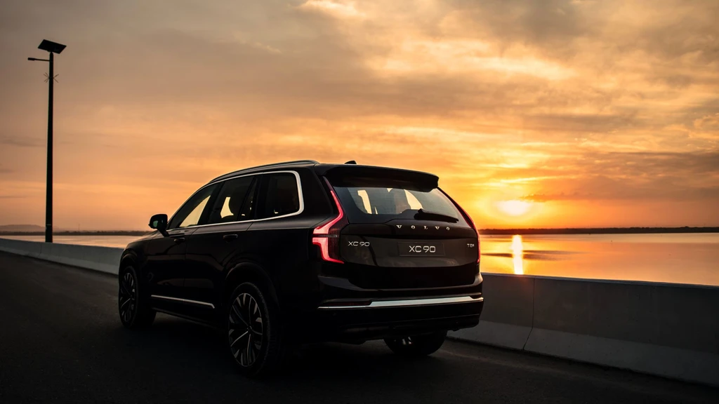 Volvo XC90 2025: Primer Vistazo en Colombia, Lujo y Tecnología al Máximo.