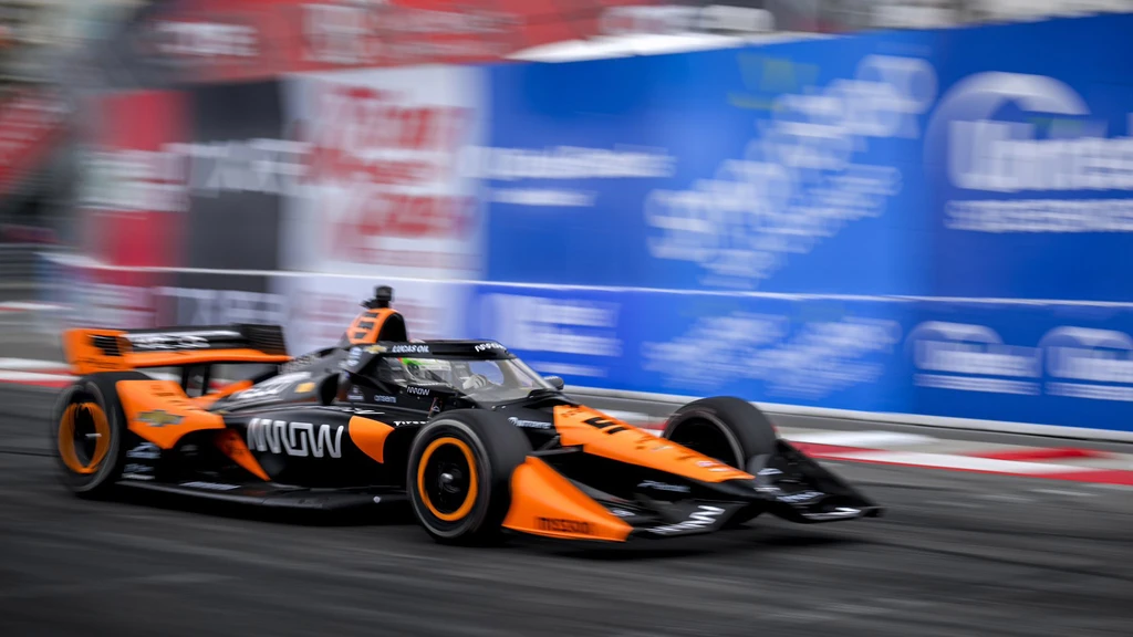 Pato O'Ward recibe la victoria en St. Petersburg