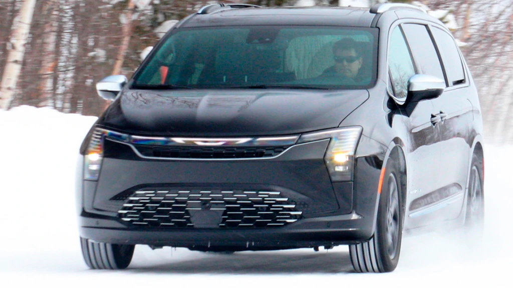 Chrysler adelanta la Pacifica 2027: primeras imágenes oficiales revelan ...