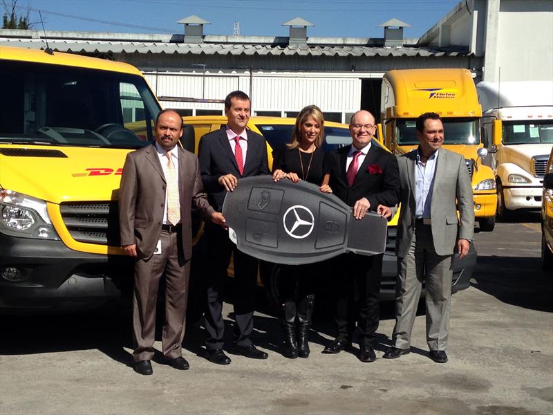 DHL Express incorpora 30 Mercedes-Benz Sprinter NGT 2015 a su flotilla