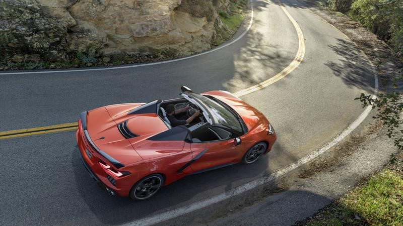 Chevrolet Corvette Convertible 2020 debuta