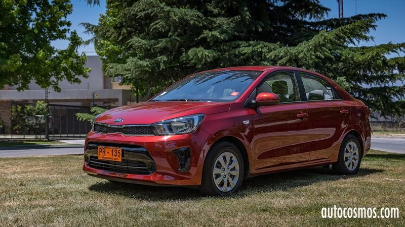 Test Drive Kia Soluto 2020, joven promesa