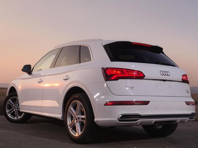 Techos con paneles solares en los futuros Audi