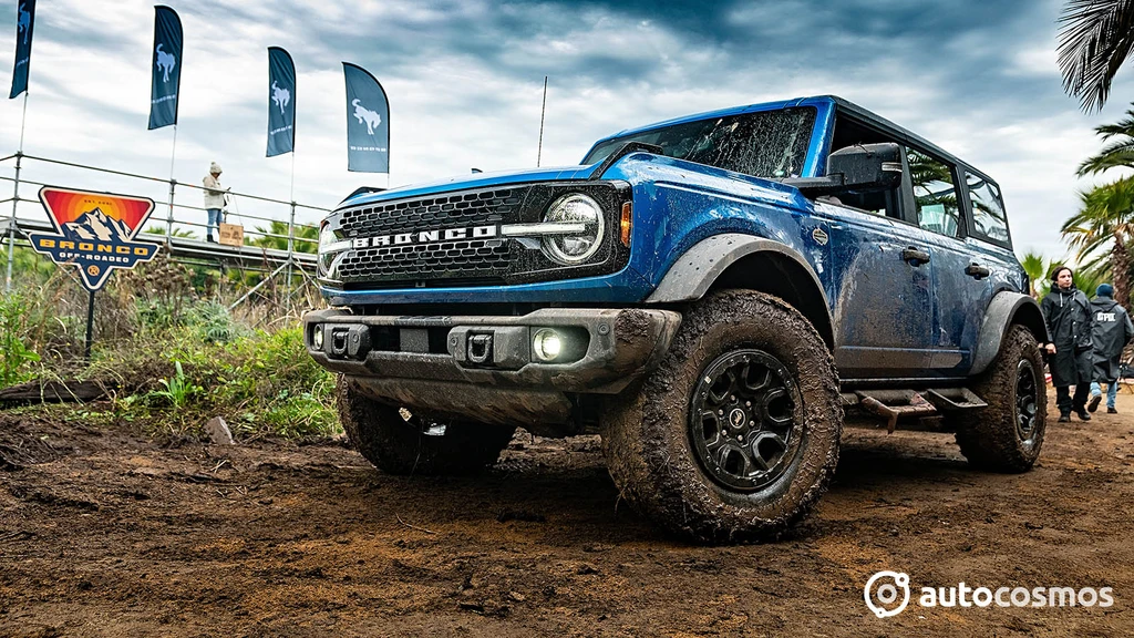 Ford Bronco 2024, el ícono off road de la marca del óvalo llega a Chile