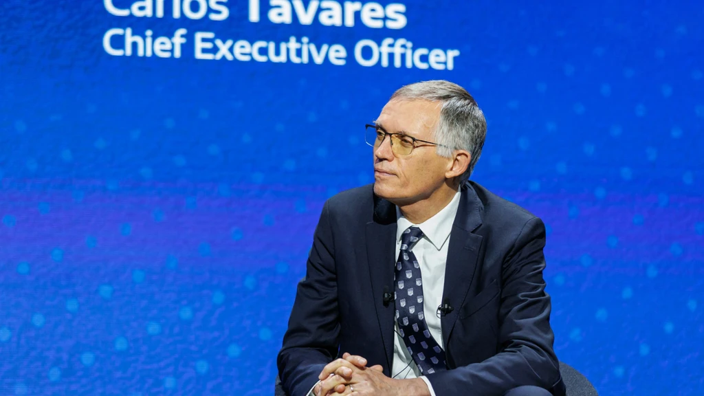 Debacle en Stellantis: su CEO, Carlos Tavares, renuncia a su cargo