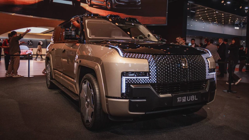 Shanghai 2025: Yangwang U8L, el lujoso SUV que está listo para conquistar el mundo