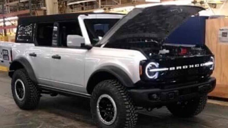 La nueva Ford Bronco 2021 se deja ver por completo