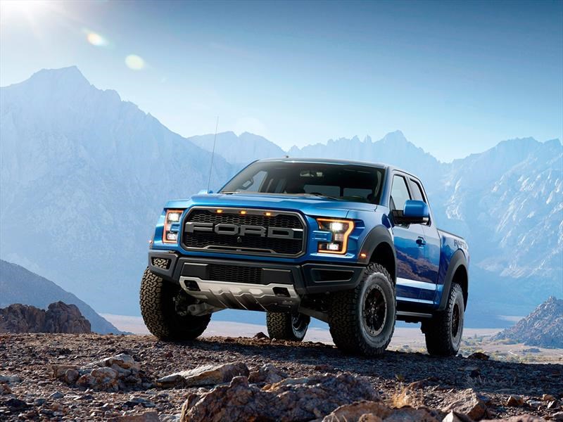 Ford F150 Raptor 2017 en Chile, una camioneta que es puro vertigo