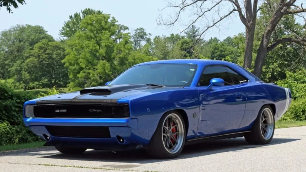 Este Dodge Challenger Hellcat moderno homenajea a un Charger de los 60s