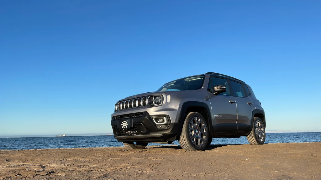 Jeep Renegade 2023 llega a México, descubre precios, versiones y ya la manejamos