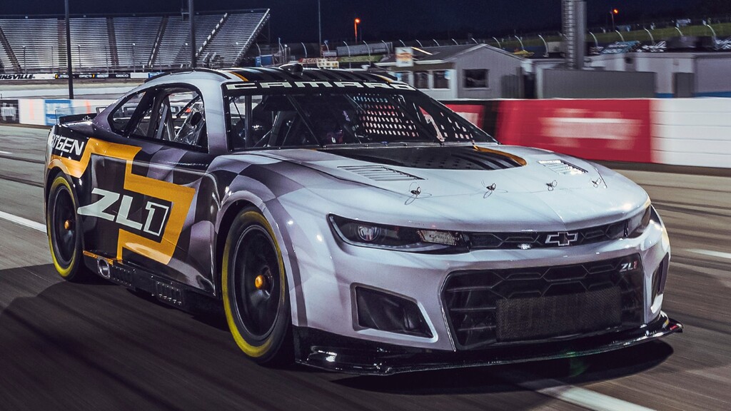 Chevrolet renueva el Camaro que compite en Nascar