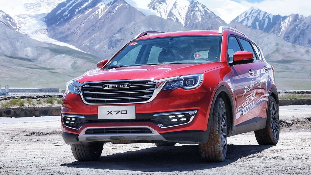 Jetour llega a Colombia y presenta un SUV de siete puestos, el X70