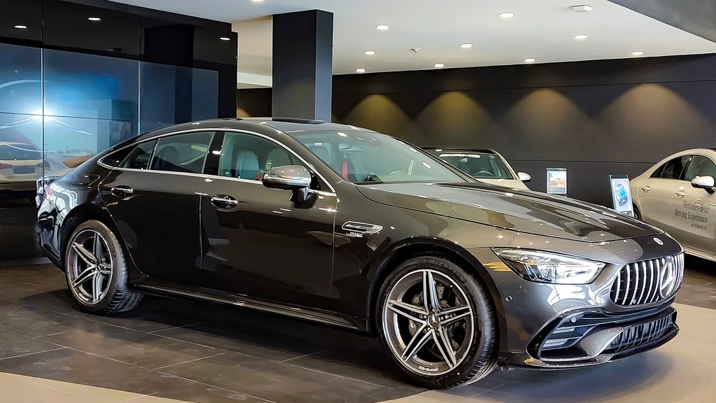 Mercedes-AMG GT 53 alardea su poderío y exclusividad en Colombia